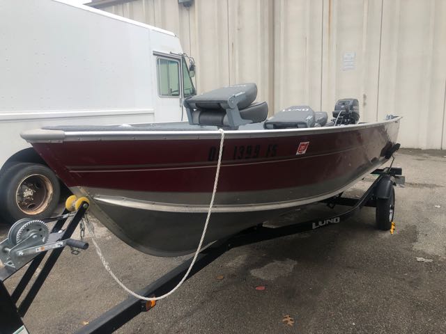 2007 LUND Boat - Repo Finder