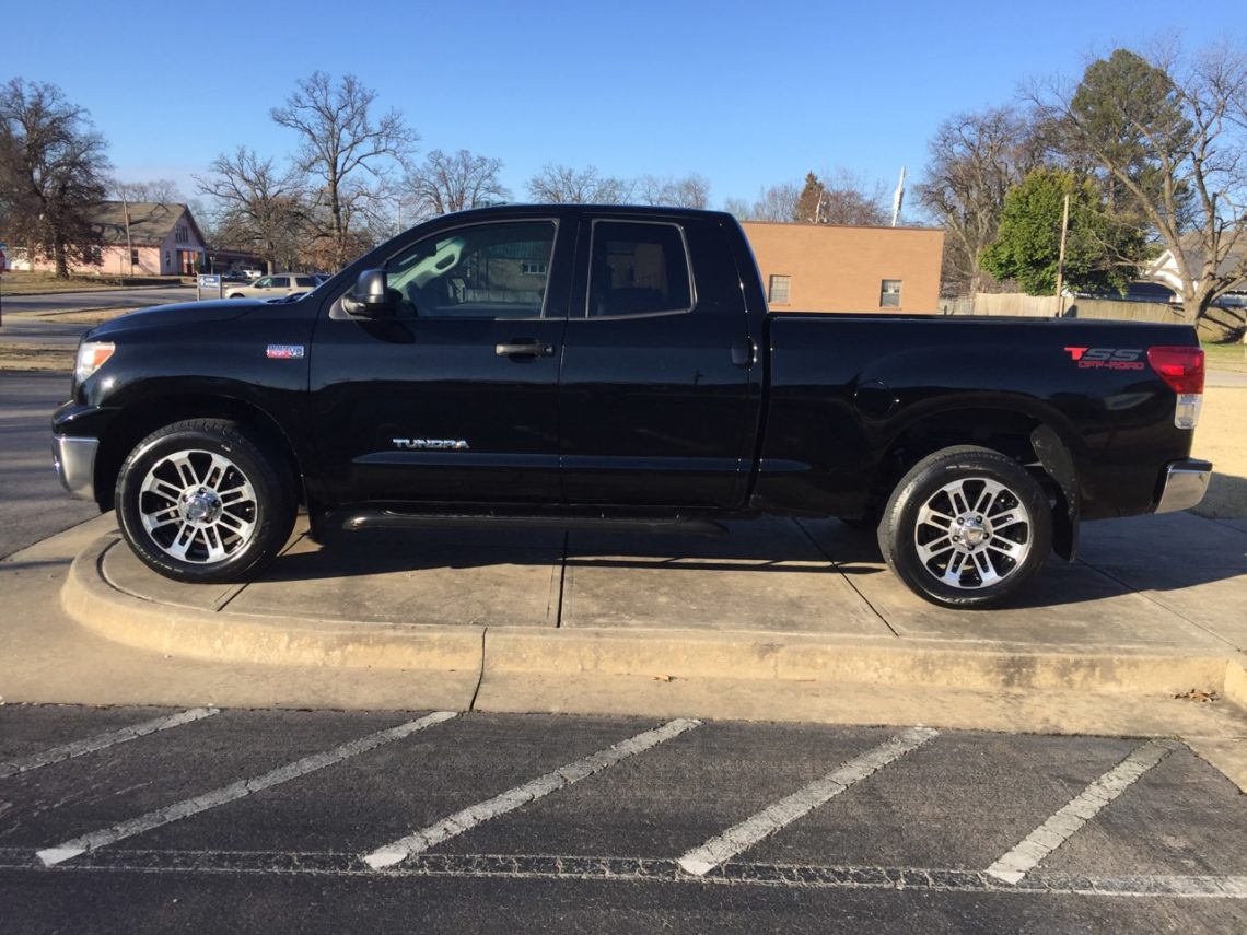 2013 Toyota Tundra TSS Off-Road - Repo Finder