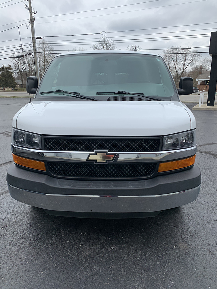 2015 Chevy Express G3500 Passenger Van - Repo Finder