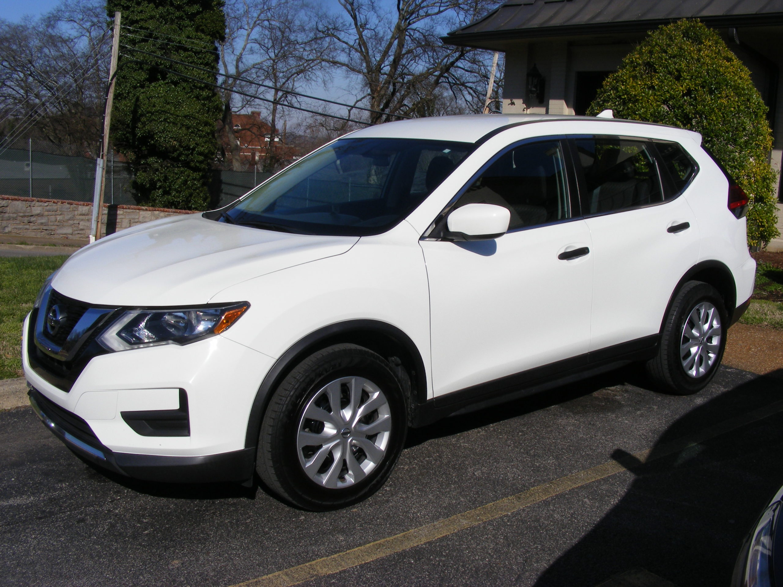 2017 Nissan Rogue - Repo Finder