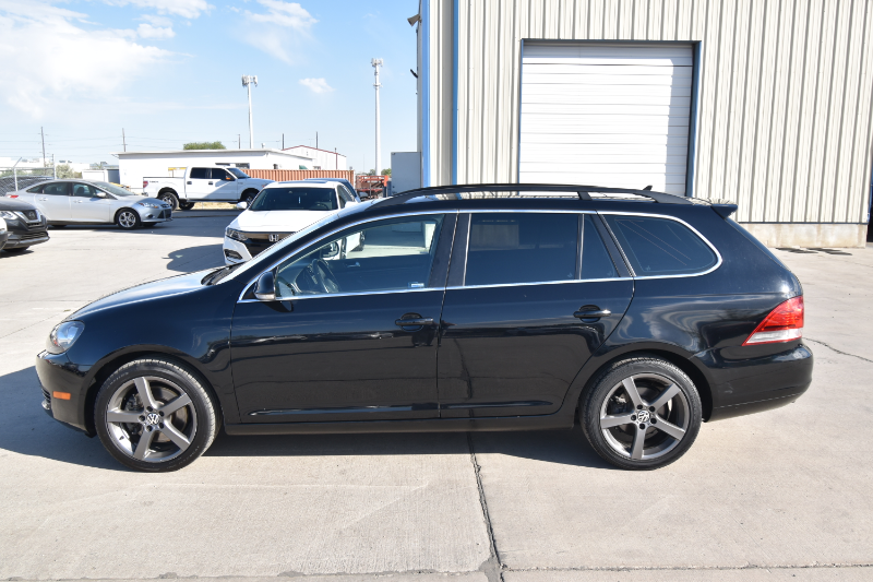 2012 Volkswagen Jetta SportWagen TDI - Repo Finder