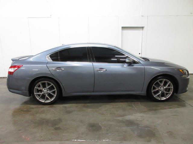 2011 Nissan Maxima - Repo Finder