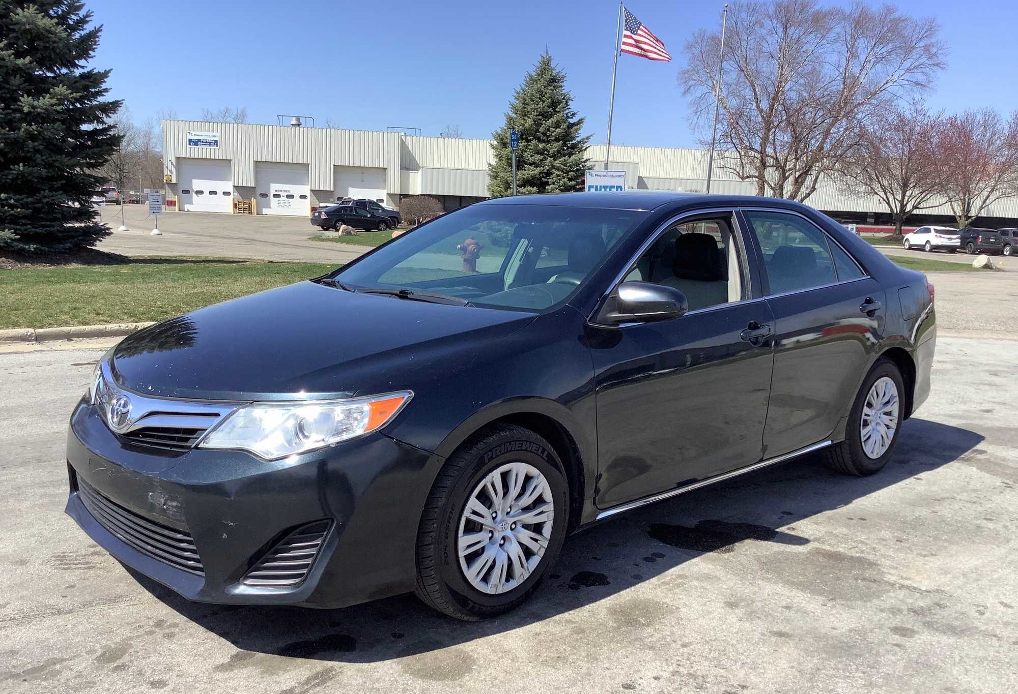 2014 Toyota Camry LE - Repo Finder