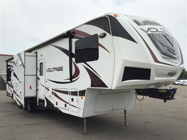 2013 Voltage 3905 5th Wheel Toy Hauler - Repo Finder