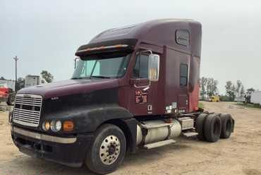 2000 Freightliner Century Classic Semi - Repo Finder