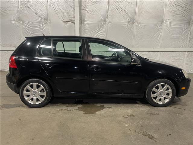 2006 Volkswagen Rabbit Hatchback - Repo Finder