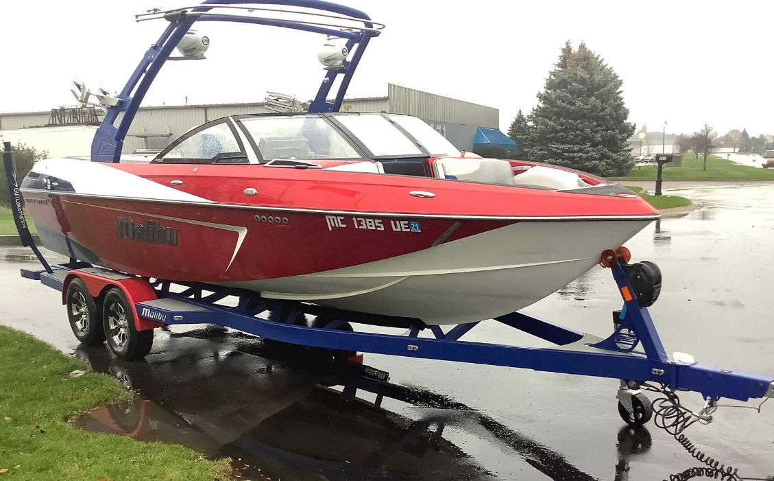 2017 Malibu Wakesetter LSV - Repo Finder
