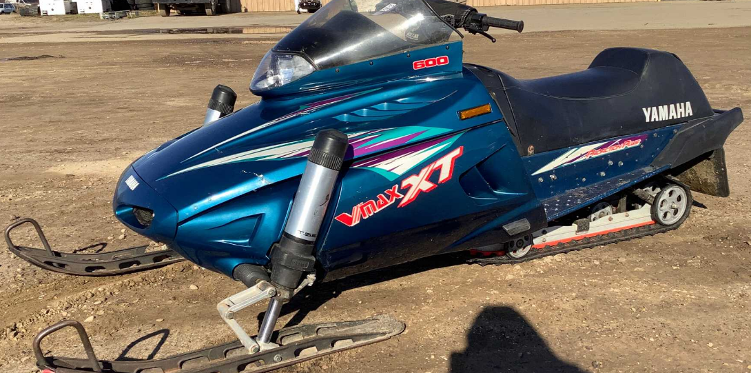 1995 Yamaha V-Max 600 XT Snowmobile - Repo Finder