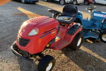 Toro LX468 Riding Lawn Mower - Repo Finder