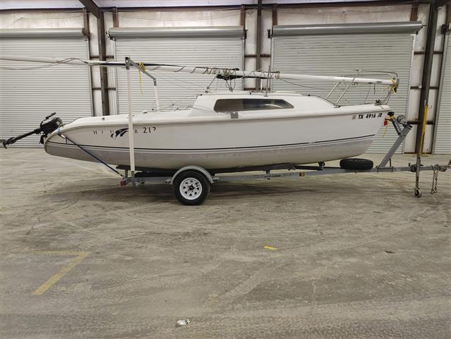 2002 Hunter 212 Sailboat - Repo Finder