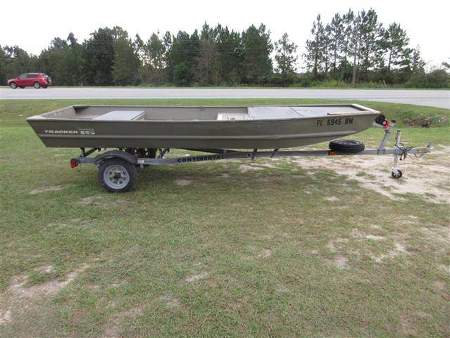 2018 Tracker 1542 LW Topper - Repo Finder