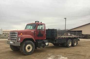 1997 International 2574 6x4 Stake Truck - Repo Finder