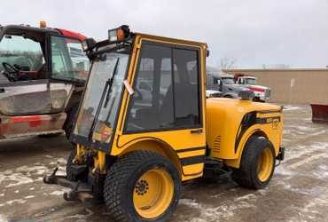 2013 MB Multi Service Vehicle - Repo Finder