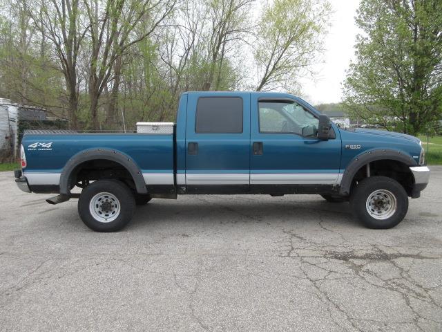 2001 Ford F-250 SD XLT Crew Cab 4X4 - Repo Finder