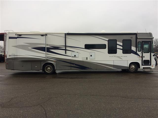2006 Gulf Stream Tour Master T40 - Repo Finder