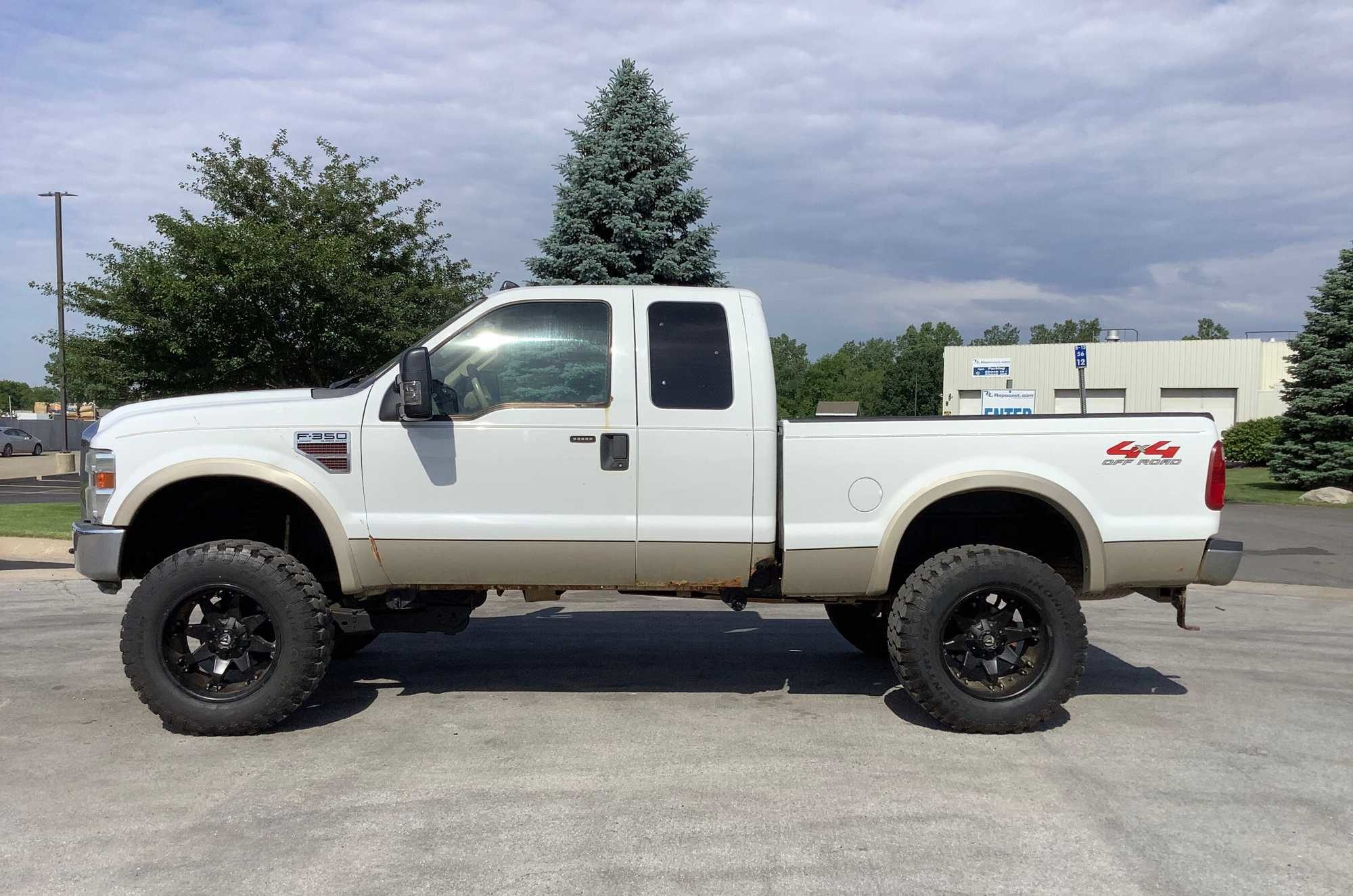 2008 Ford F-350 Lariat SuperCab 4WD Extended Cab Pickup 4-DR - Repo Finder