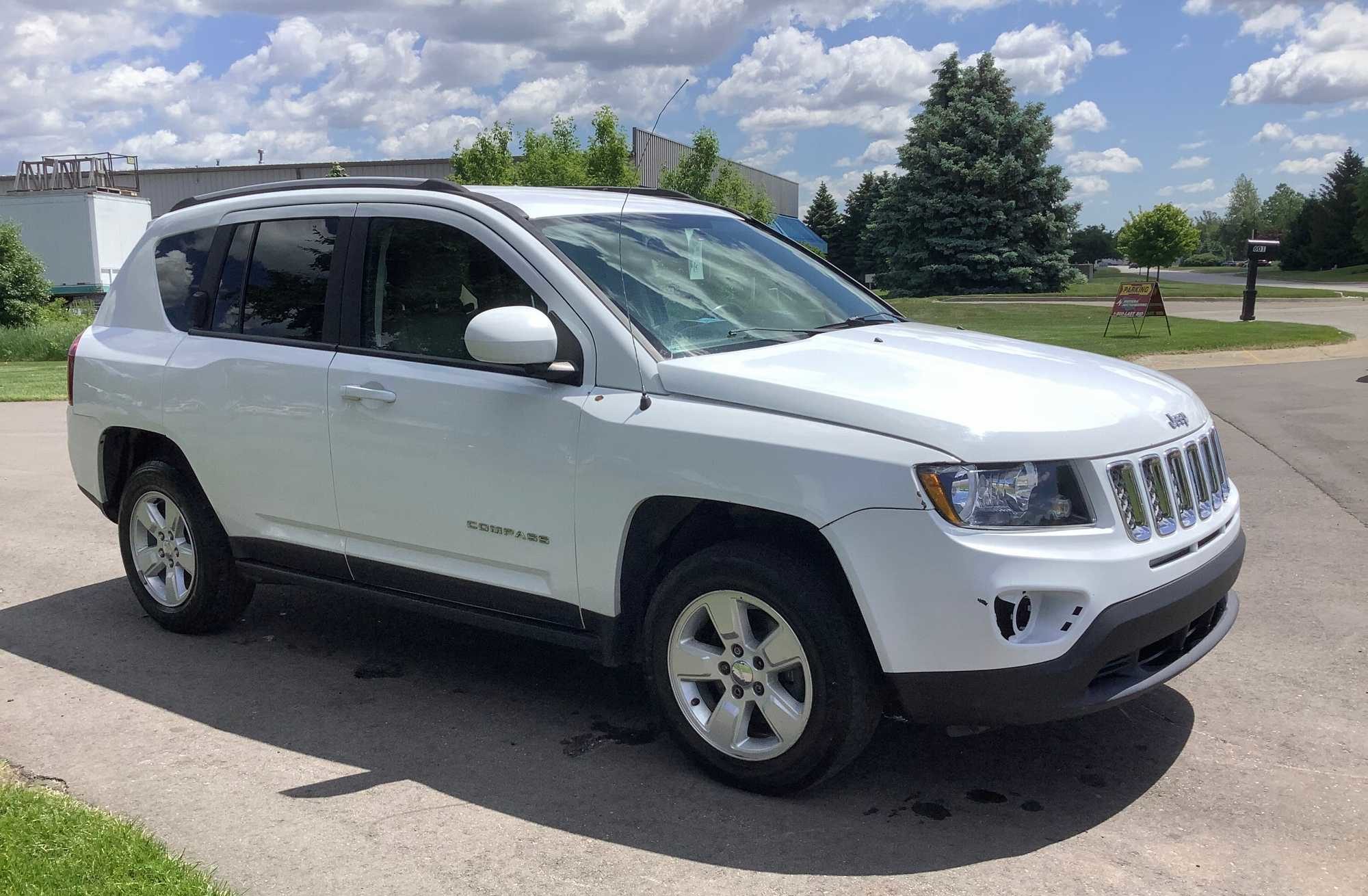 2017 Jeep Compass Latitude FWD 4 Door SUV - Repo Finder