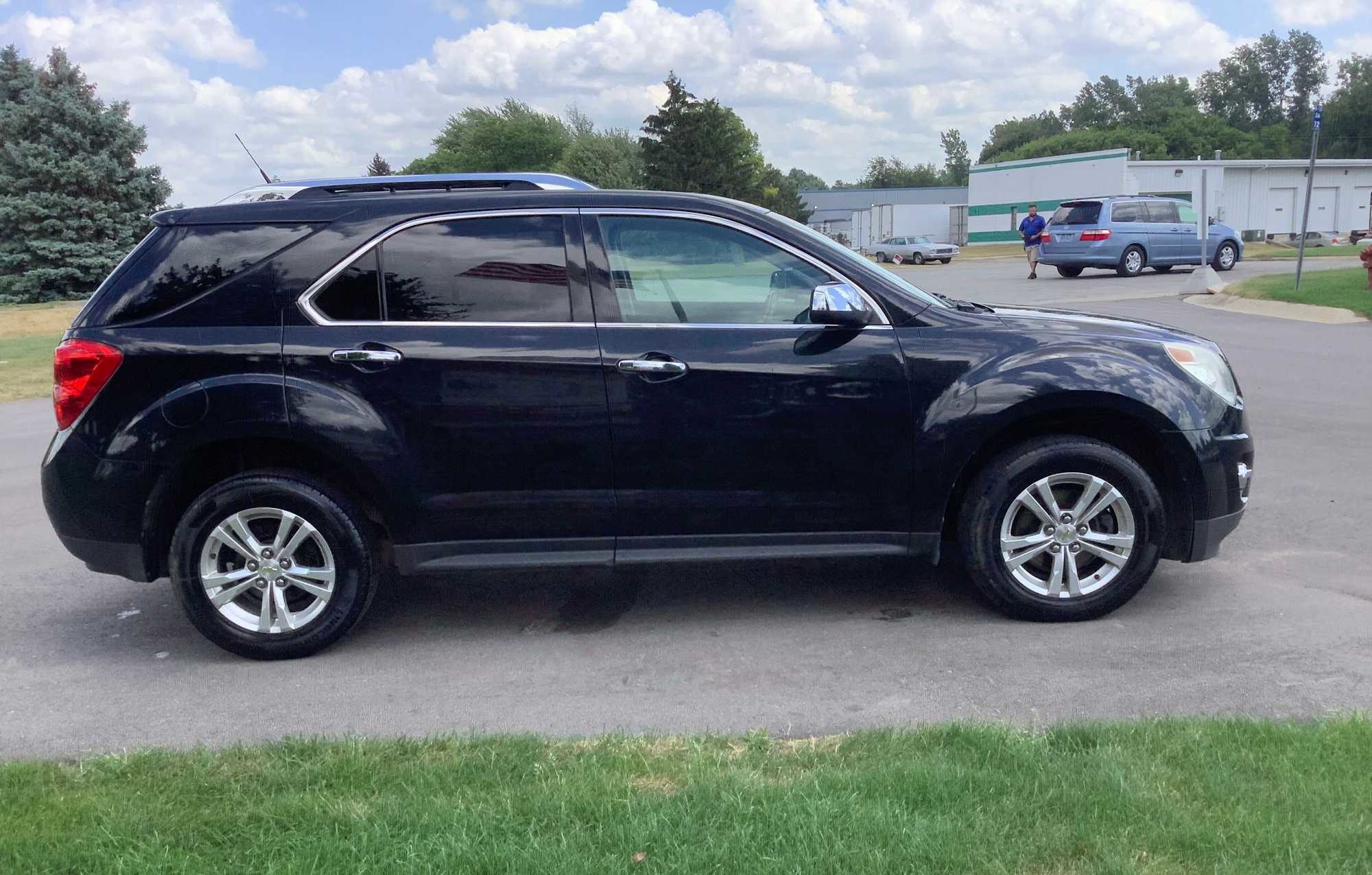 2011 Chevrolet Equinox LTZ FWD SUV - Repo Finder