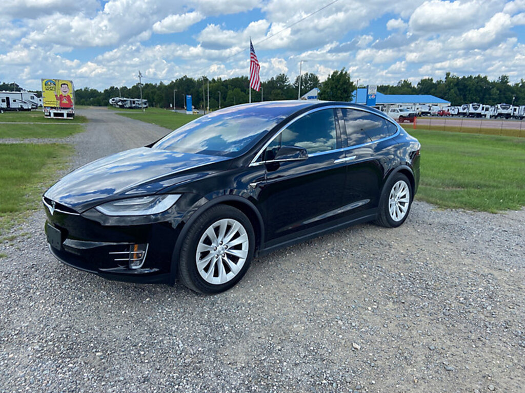 2020 Tesla Model X AWD - Repo Finder