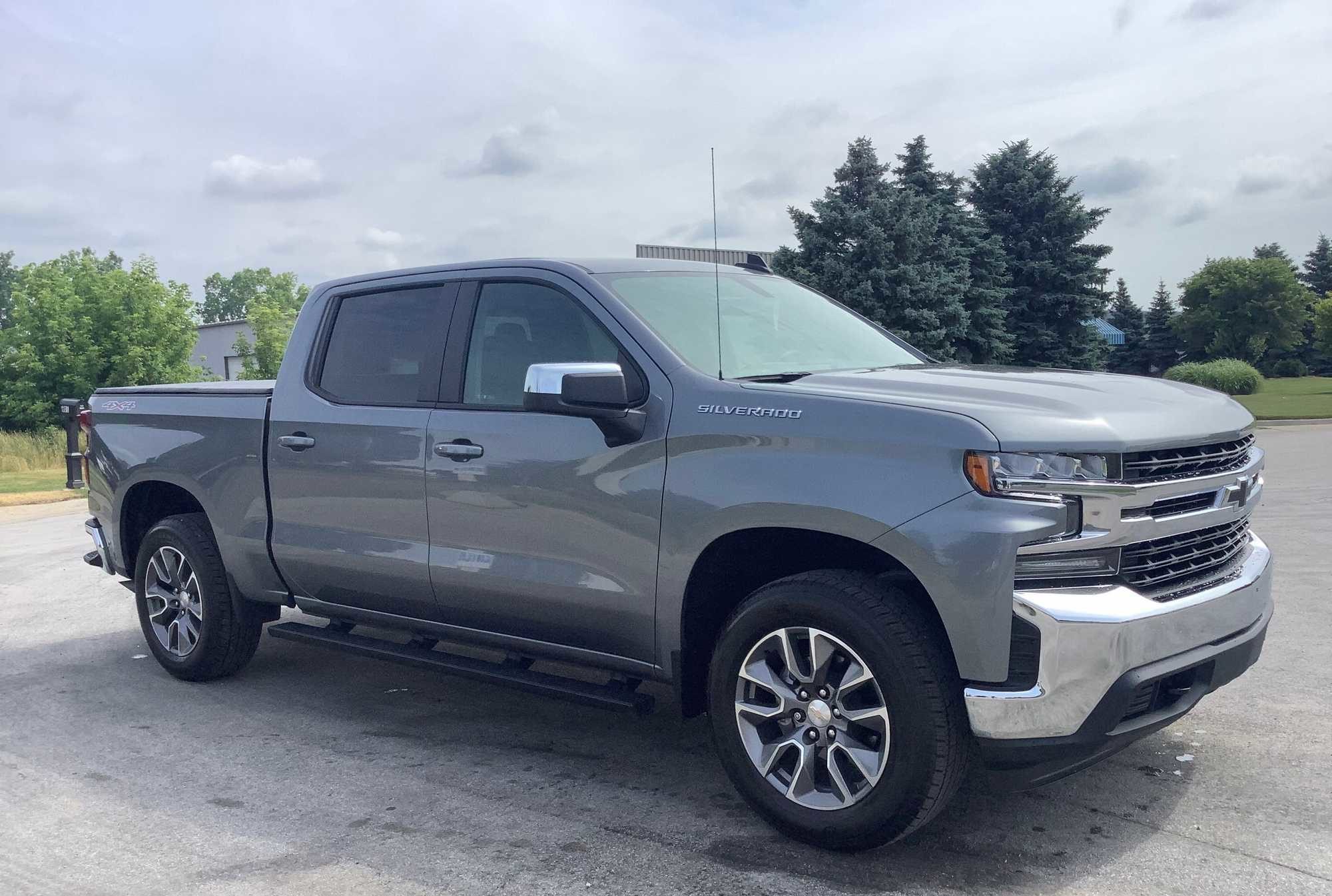 2022 Chevrolet Silverado 1500 LT Crew Cab LT 4WD Pickup - Repo Finder