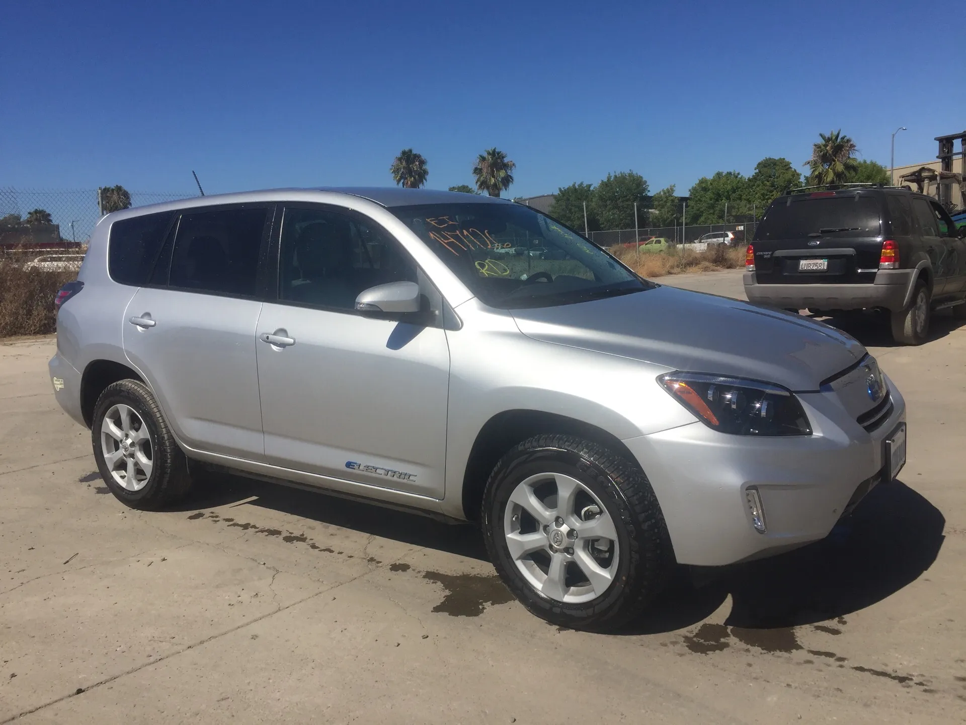2012 TOYOTA RAV4 EV - Repo Finder