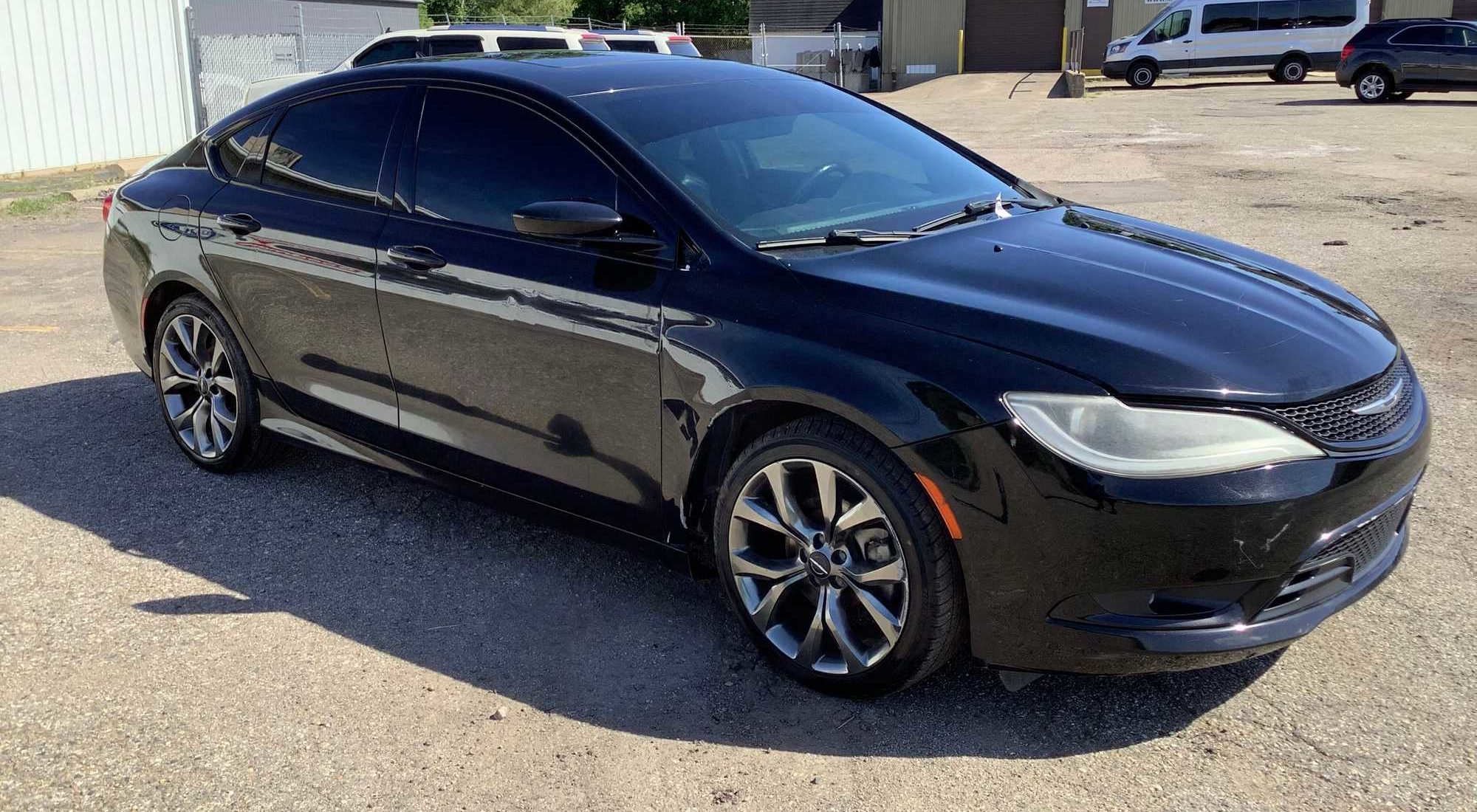 2015 Chrysler 200 S AWD Sedan 4-DR - Repo Finder
