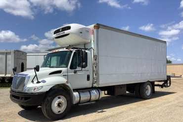 2013 International DuraStar 4300 Reefer Box Truck - Repo Finder