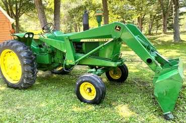 (1) John Deere 4020 diesel 2WD tractor with John Deere 48 loader ...