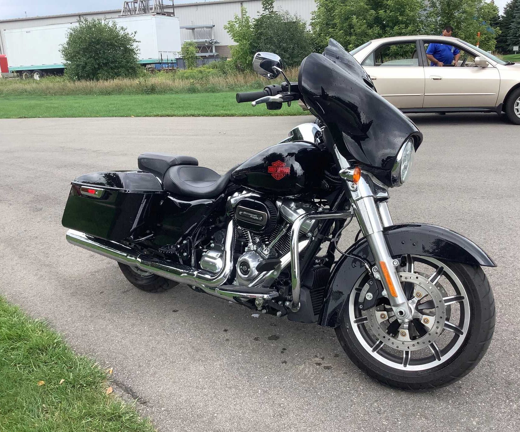 2021 Harley Davidson FLHT Street Glide Motorcycle - Repo Finder