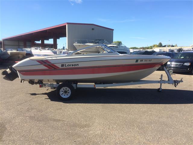 1989 Larson DC-190 - Repo Finder