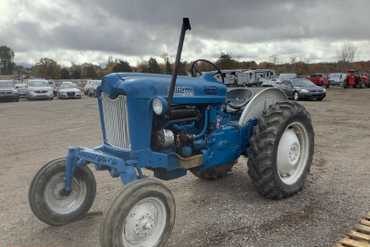 1962-1965 Ford 2000 Row Crop Tractor - Repo Finder