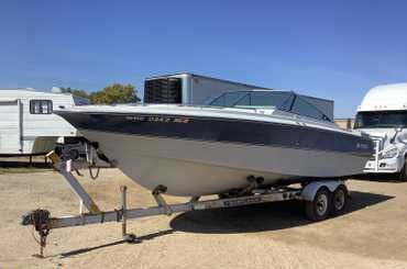 1987 Larson Delta Sportcruiser DC 230 - Repo Finder