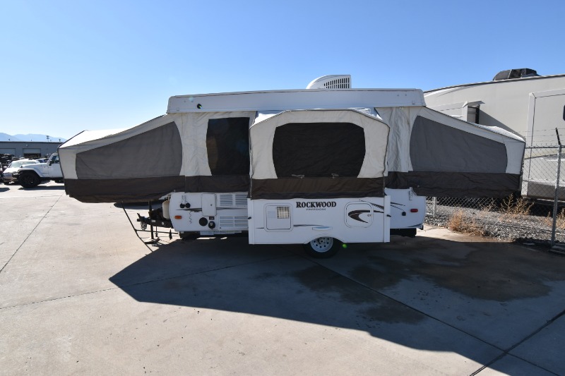2015 ROCKWOOD by FOREST RIVER FREEDOM SERIES M-2318G-24' - Repo Finder