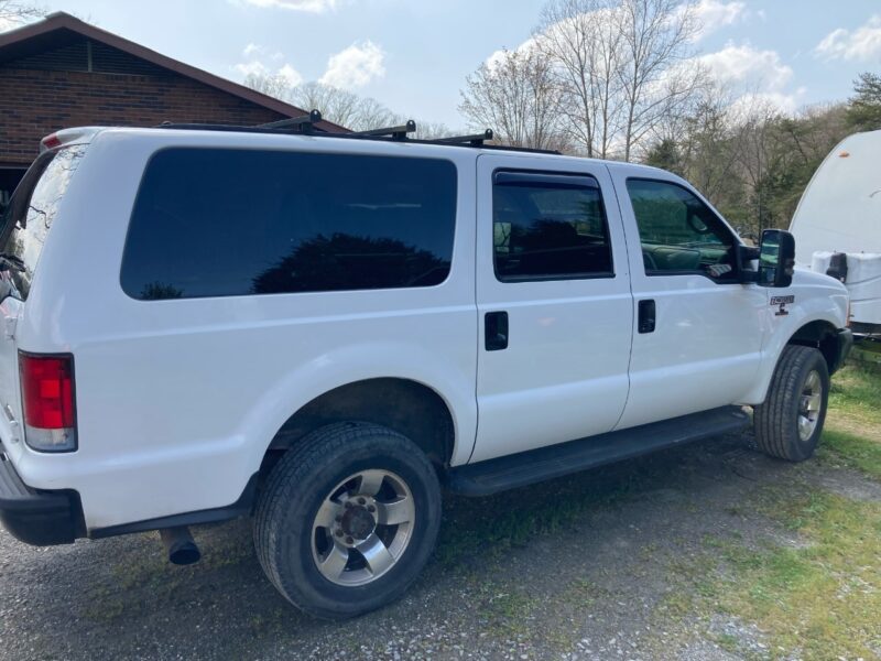 2000 Ford Excursion with a Cummins swap engine - Repo Finder