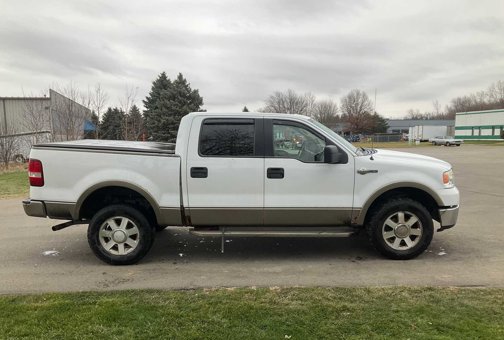 2006 Ford F150 FX4 SuperCrew 4WD King Ranch edition - Repo Finder
