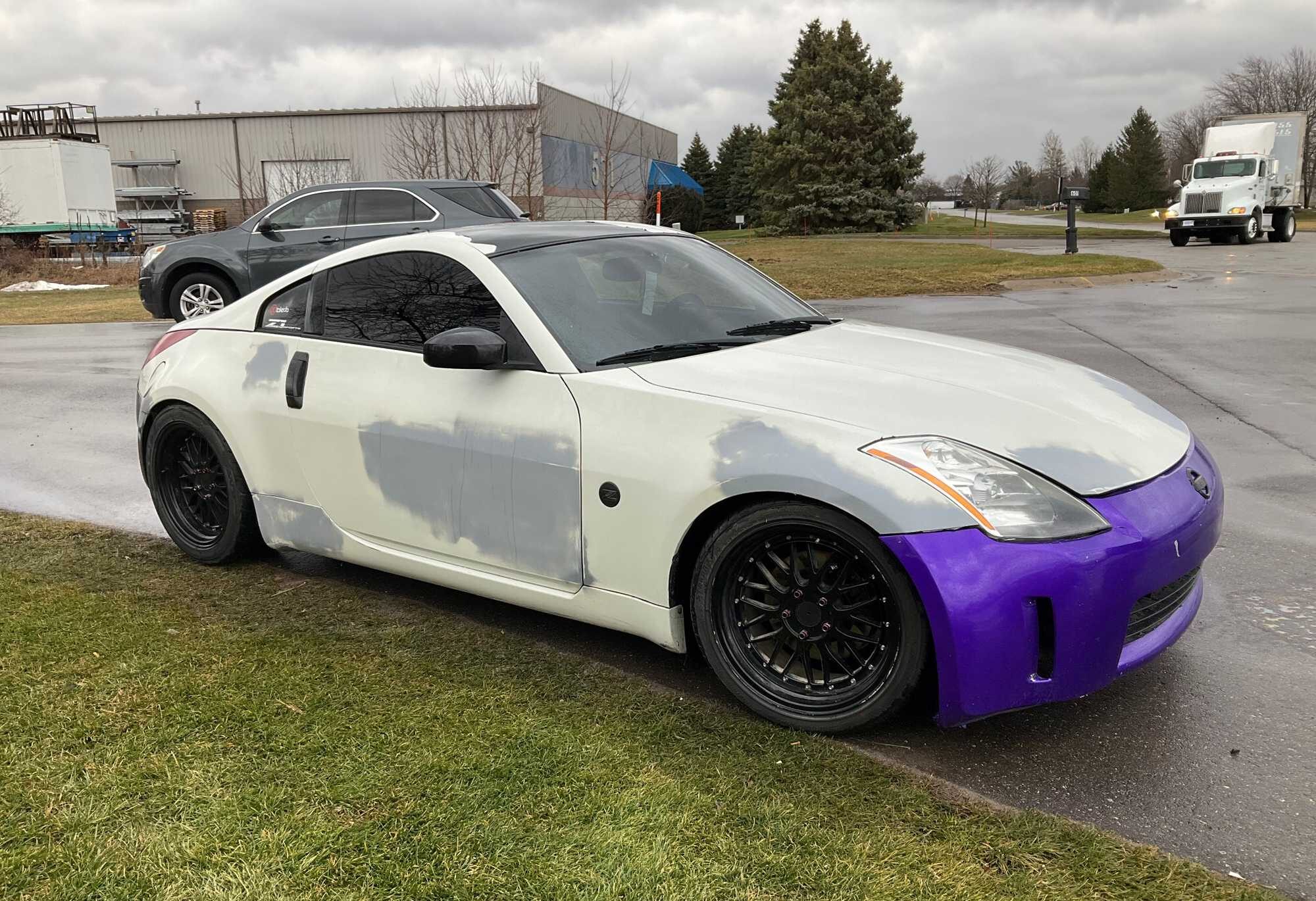 2004 Nissan 350Z Base RWD Coupe 2 Door - Repo Finder