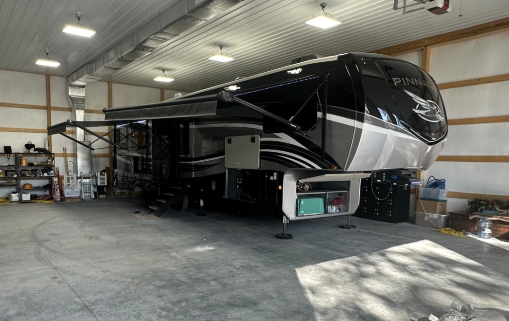 2023 Jayco Pinnacle 5th Wheel - Repo Finder