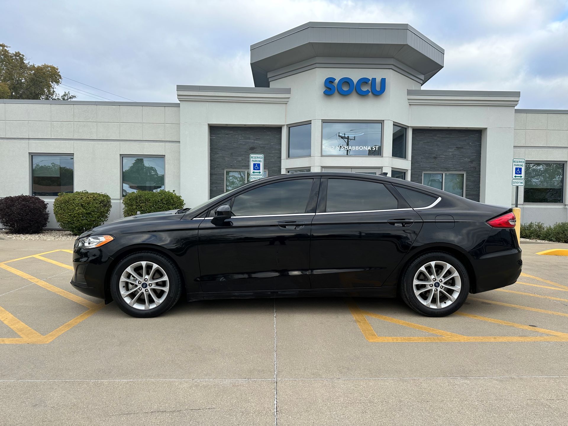 2020 Ford Fusion - Repo Finder