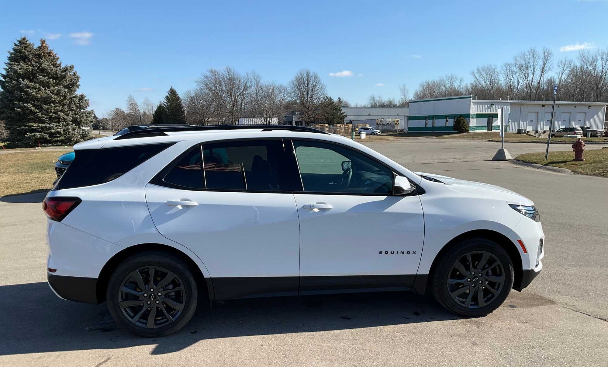 2022 Chevrolet Equinox RS - Repo Finder