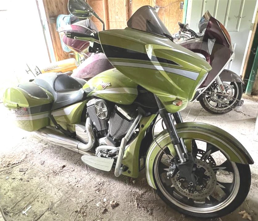 2015 VICTORY MAGNUM MOTORCYCLE - Repo Finder