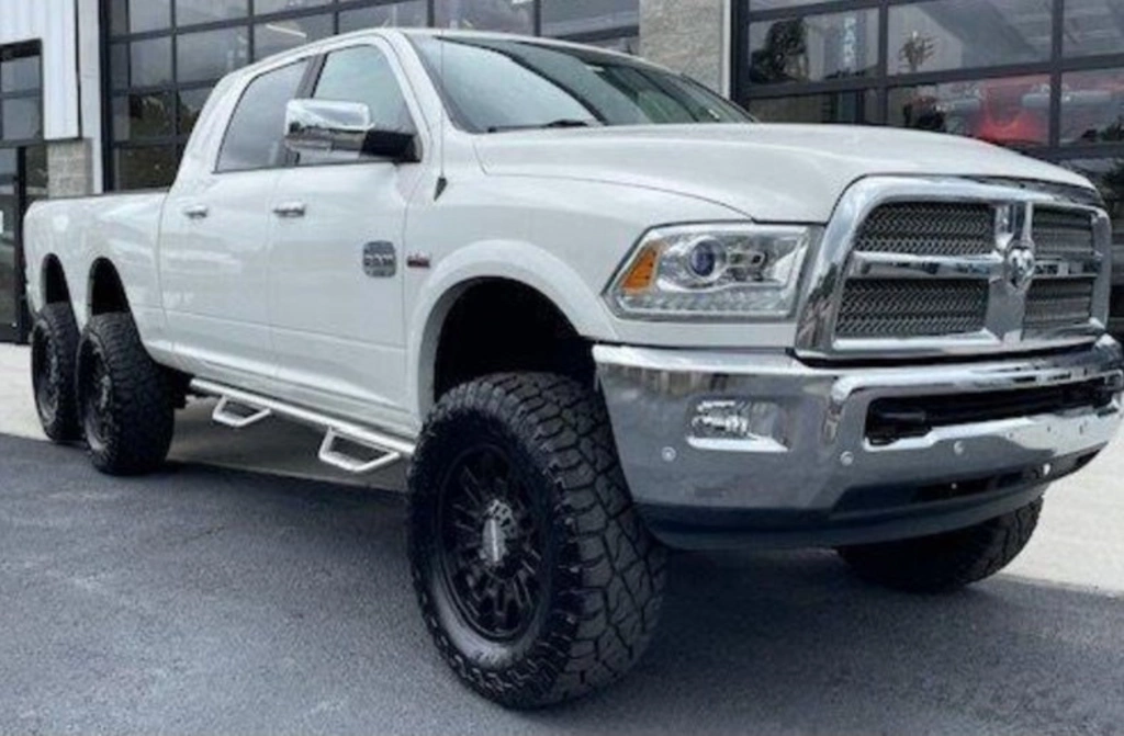 2016 Dodge Ram 3500 Mega Cab Laramie 6 X 6 - Repo Finder