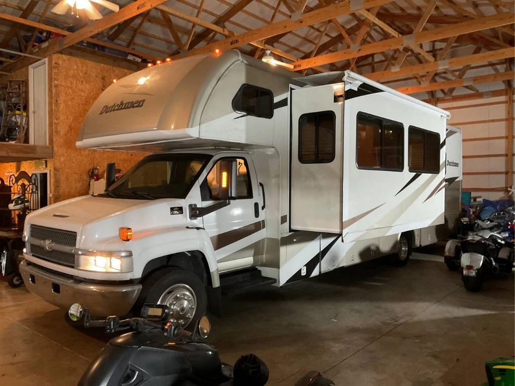 2006 Chevrolet Super C5500 Dutchman RV - Repo Finder