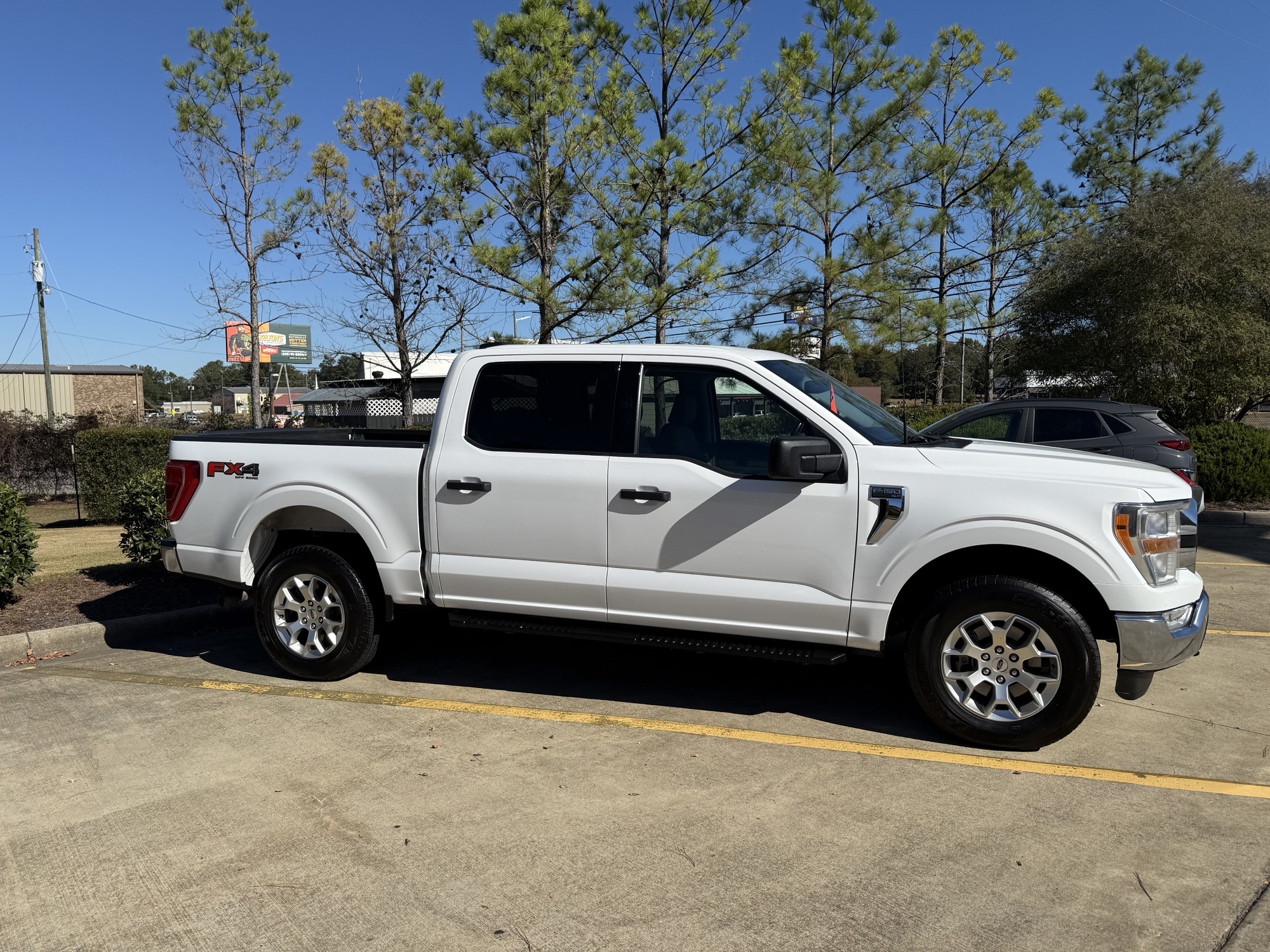 2022 FORD F-150 XLT Crew Pickup - Repo Finder